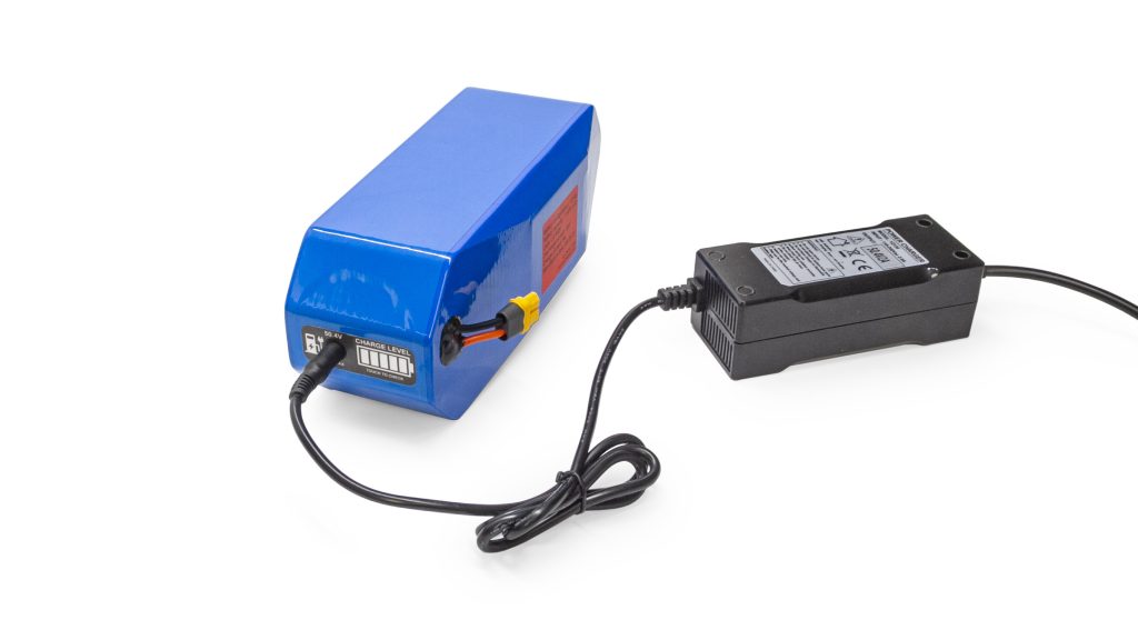 44V 11Ah external battery E-scooters Upgrade Workshop by Denis Yurev